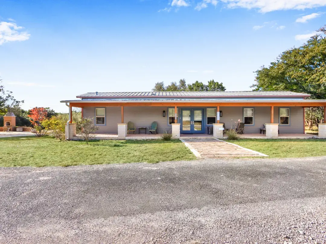 Private Hot Tub And Scenic Views - Charming Cozy Escape - Driftwood, TX