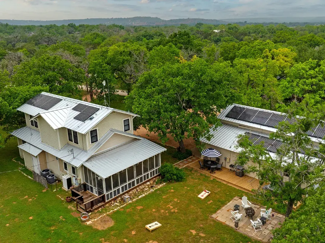 Firepit, Hot Tub, And Game Fun On Acres - Inviting Private Oasis - Fredericksburg, TX