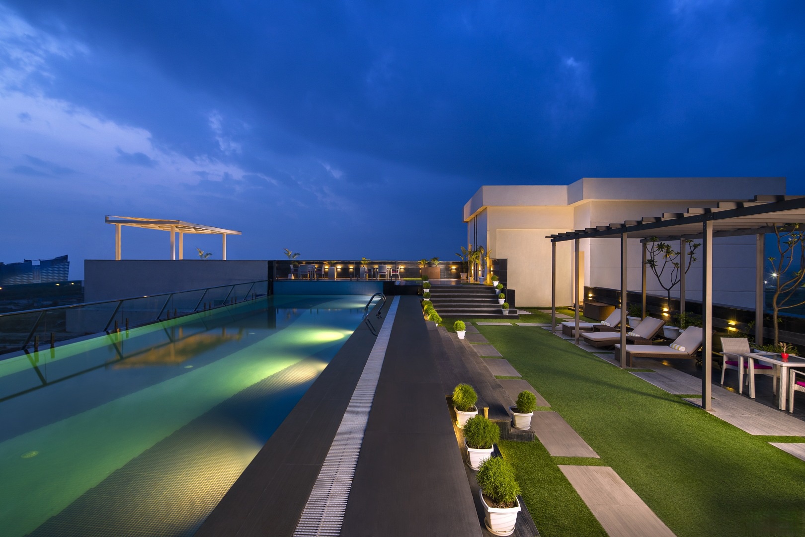 Sandal Suites by Lemon Tree Hotels Reviews: 55 Verified Reviews | Trip.com