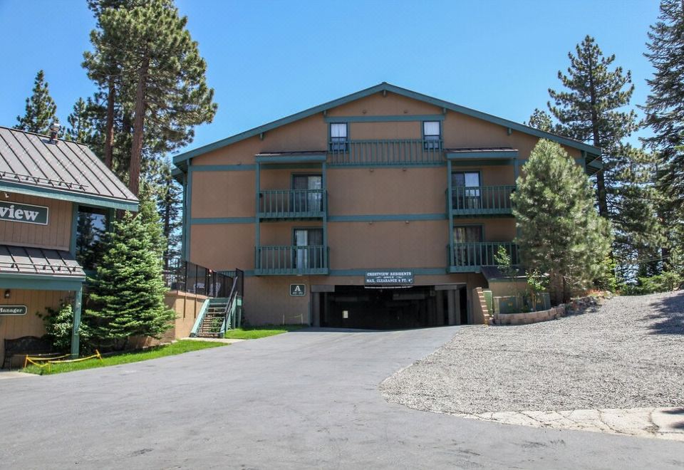 Crestview 28 Outstanding Mountain Views, Pet-Friendly, Walk to Village ...