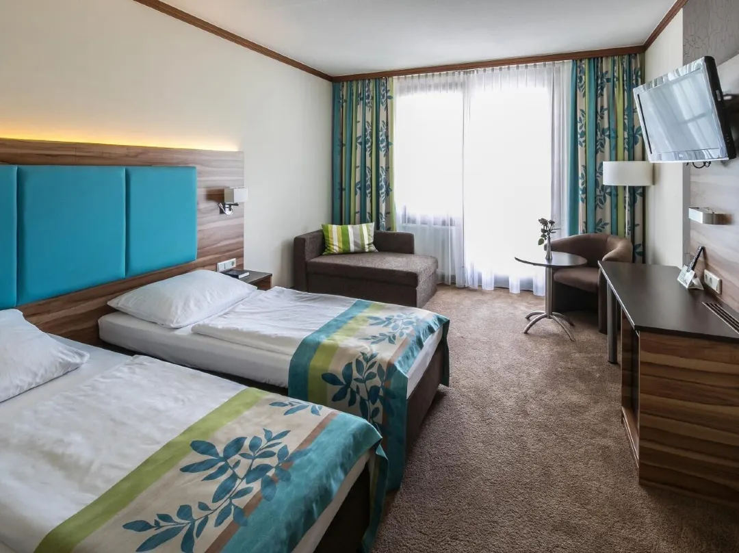 Hotel Am Krone Park - Olching