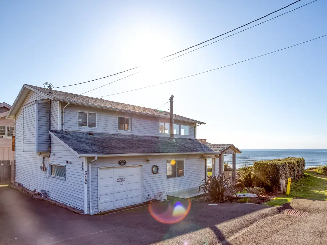 Private Beach Access And Stunning Ocean Views - Gorgeous Coastal Haven - Lincoln City, OR