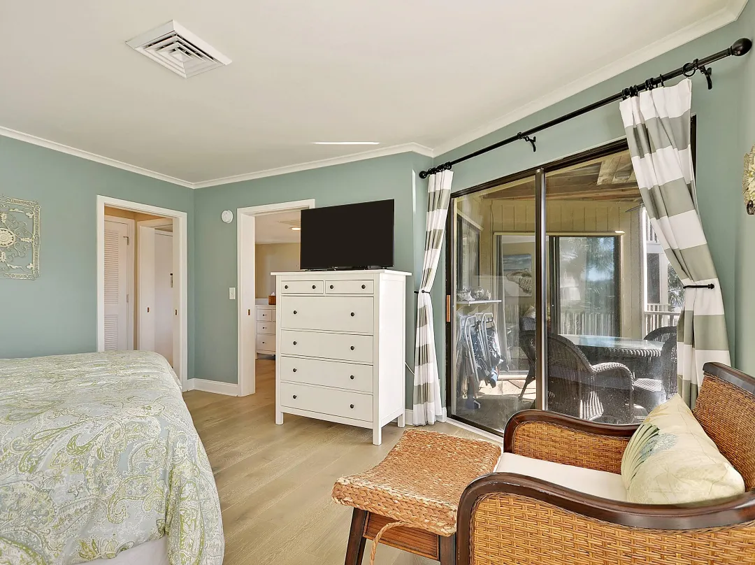 Gourmet Kitchen And Screened Porch Oasis - Stunning Ocean View Retreat - Isle of Palms, SC