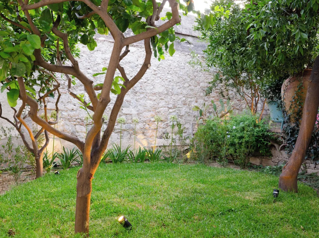 Neró Rooms - Giardini Naxos, Italy