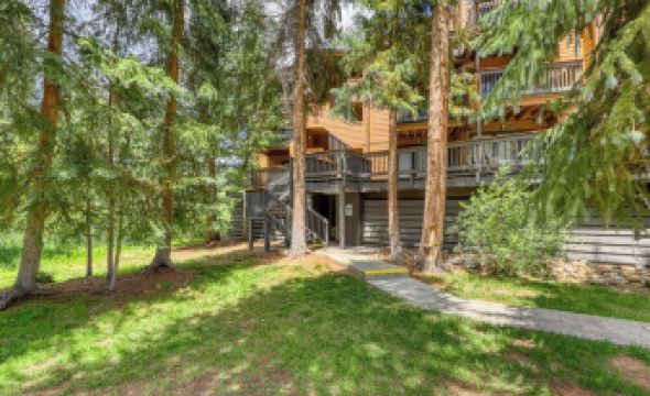 Keystone Condo- Steps to Lift- Riverfront- Pool-Hot Tub-STR25-00046950 ...