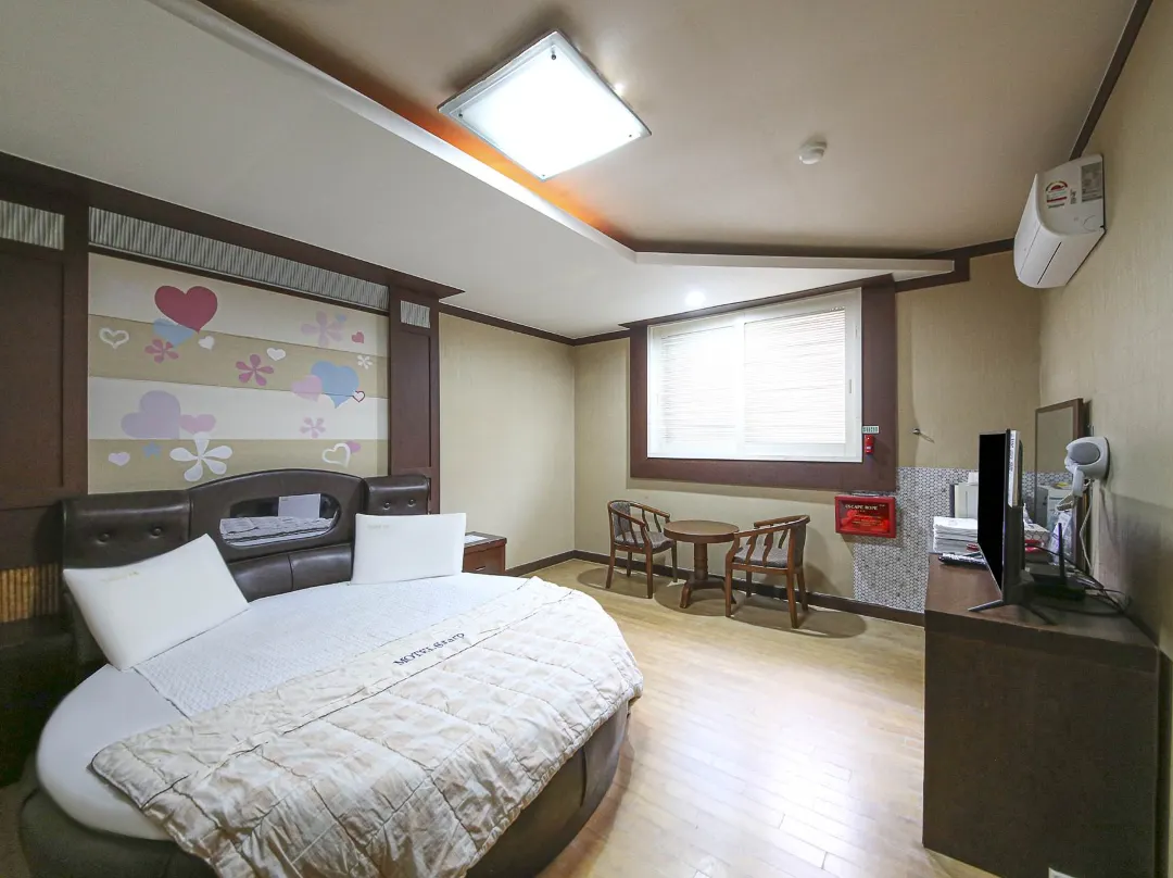 Taean Sharp - Incheon