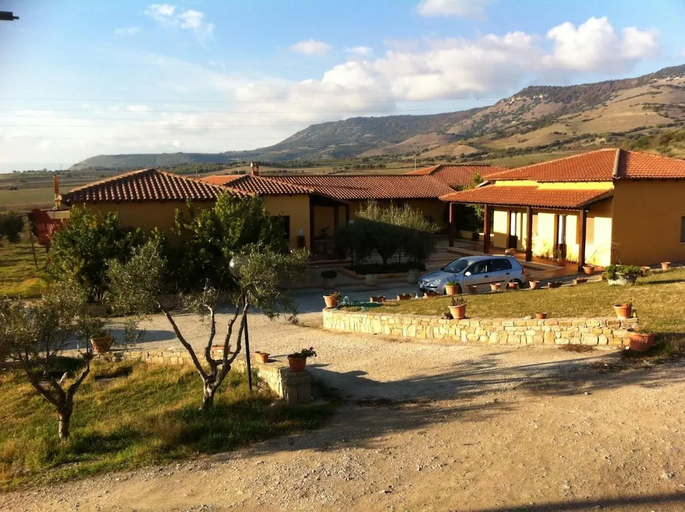 Hotel Su Nuraxi - South Sardinia