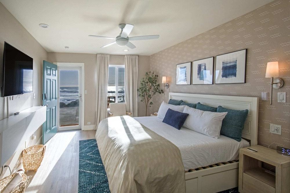 Oceanfront Hidden Gem At The Black Sands Inn - Shelter Cove, CA