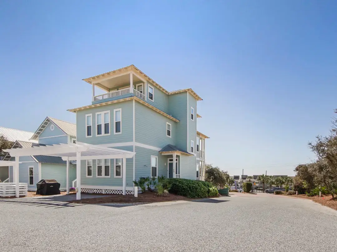 Tranquil Beach Access And Spacious Living - Charming Coastal Retreat - Alys Beach