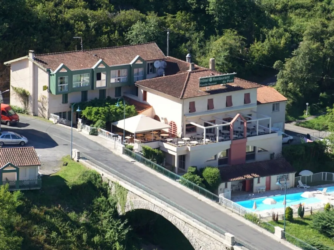 Logis Hotel Restaurant Du Pont - Tarn