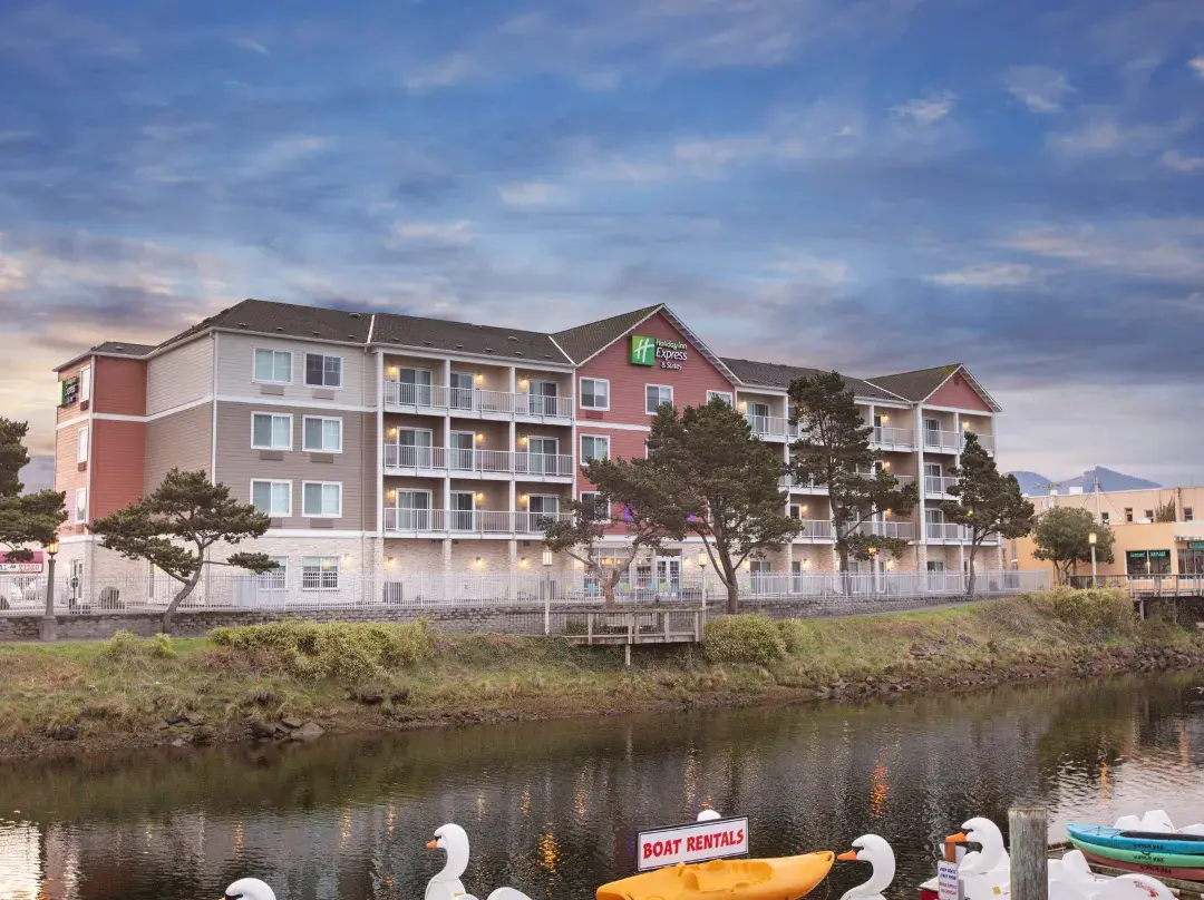 Holiday Inn Express & Suites Seaside-convention Center By Ihg - Cannon Beach, OR