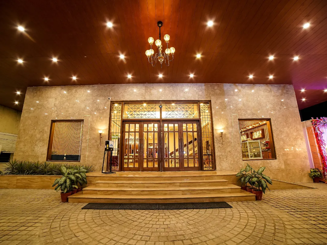 Hotel Le Amritam - Dehradun