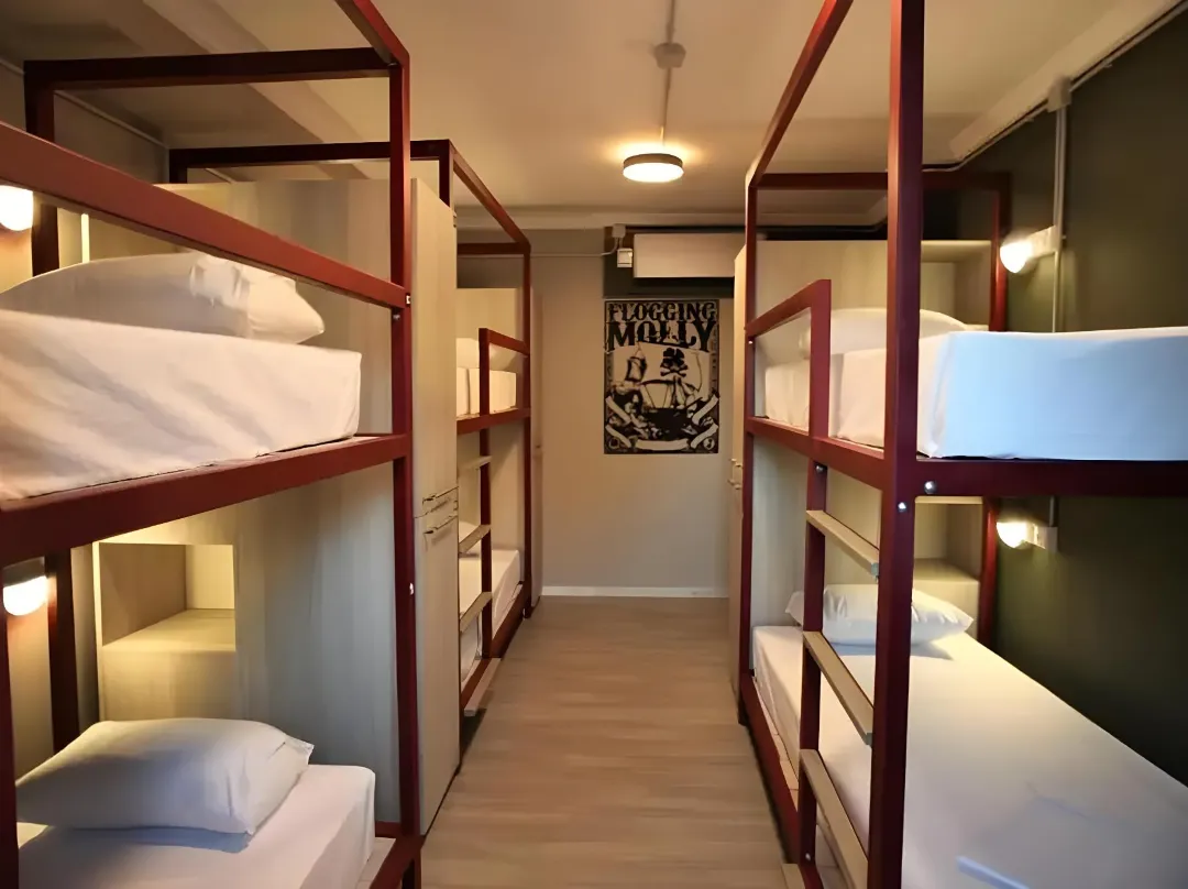 Stay Hybrid Hostel - テッサロニキ