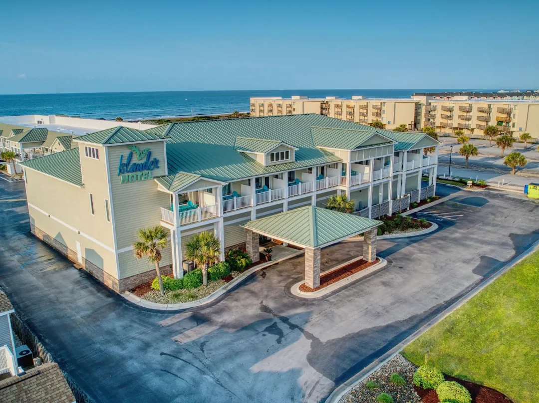 Islander Hotel & Resort - Emerald Isle, NC