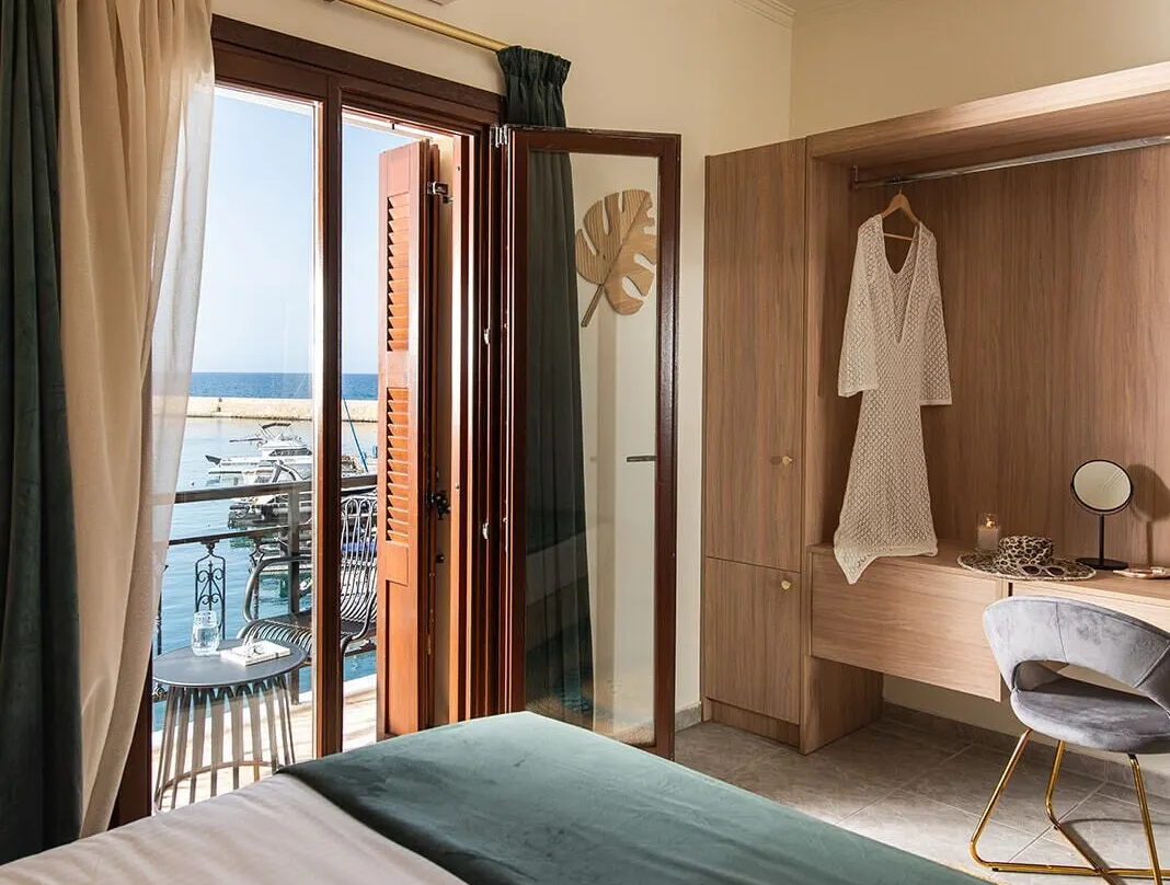 3 Sails - 2br On Venetian Harbour - Chania