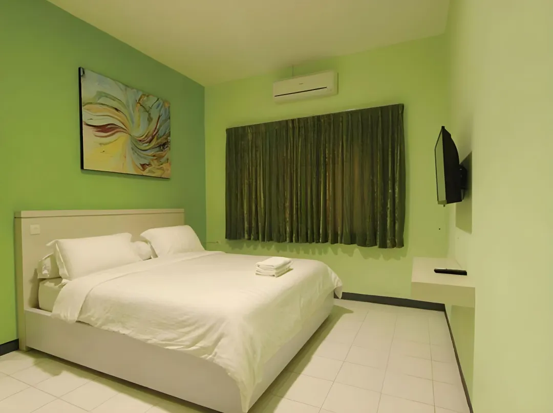 Twin Star - Surakarta