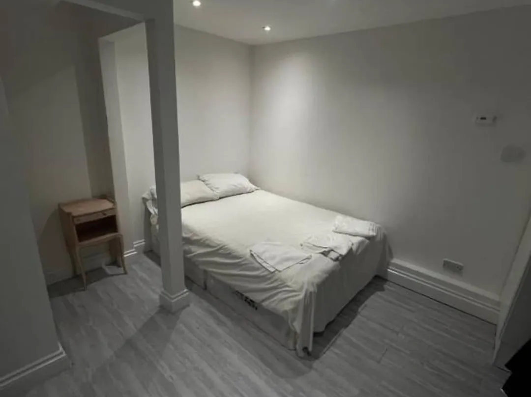 37,northbrook Road - Ilford