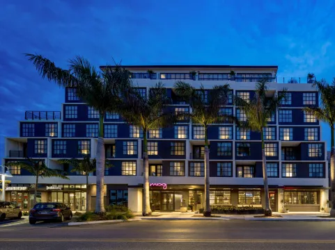 Moxy St. Petersburg Downtown - Gulfport, FL