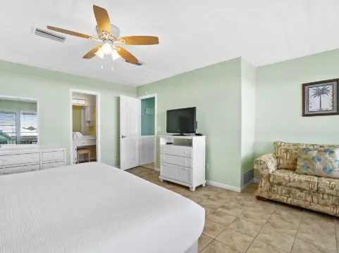 Southwind H15 - Laguna Beach, FL