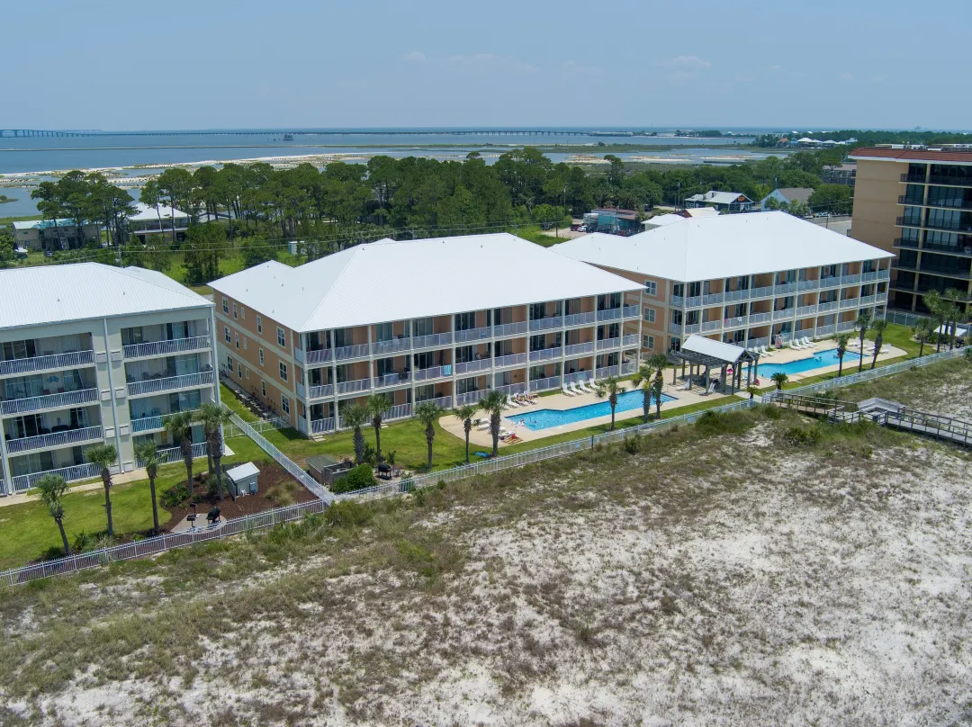 Beachfront Access And Dual Living Spaces - Spacious Coastal Oasis - Dauphin Island, AL