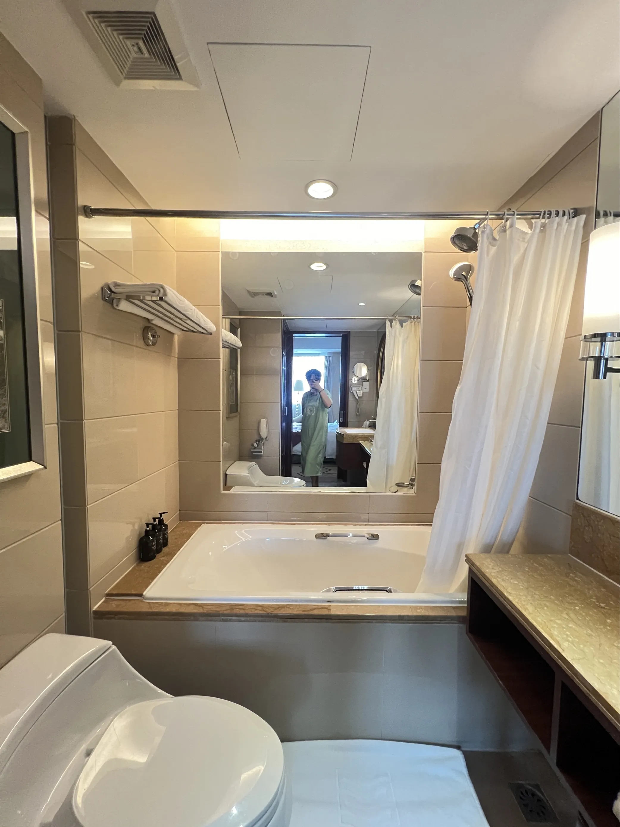 Chengdu Tianfu Sunshine Hotel - 128 Verified Photos & Reviews | Trip.com