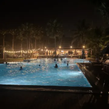 512 Ravindra Beach Resort & Spa Reviews, Ratings & Prices | Trip.com