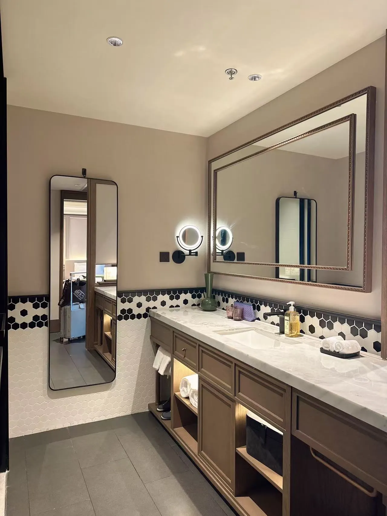 Manxin Mansion Shanghai International Tourist Resort - 81 Verified ...