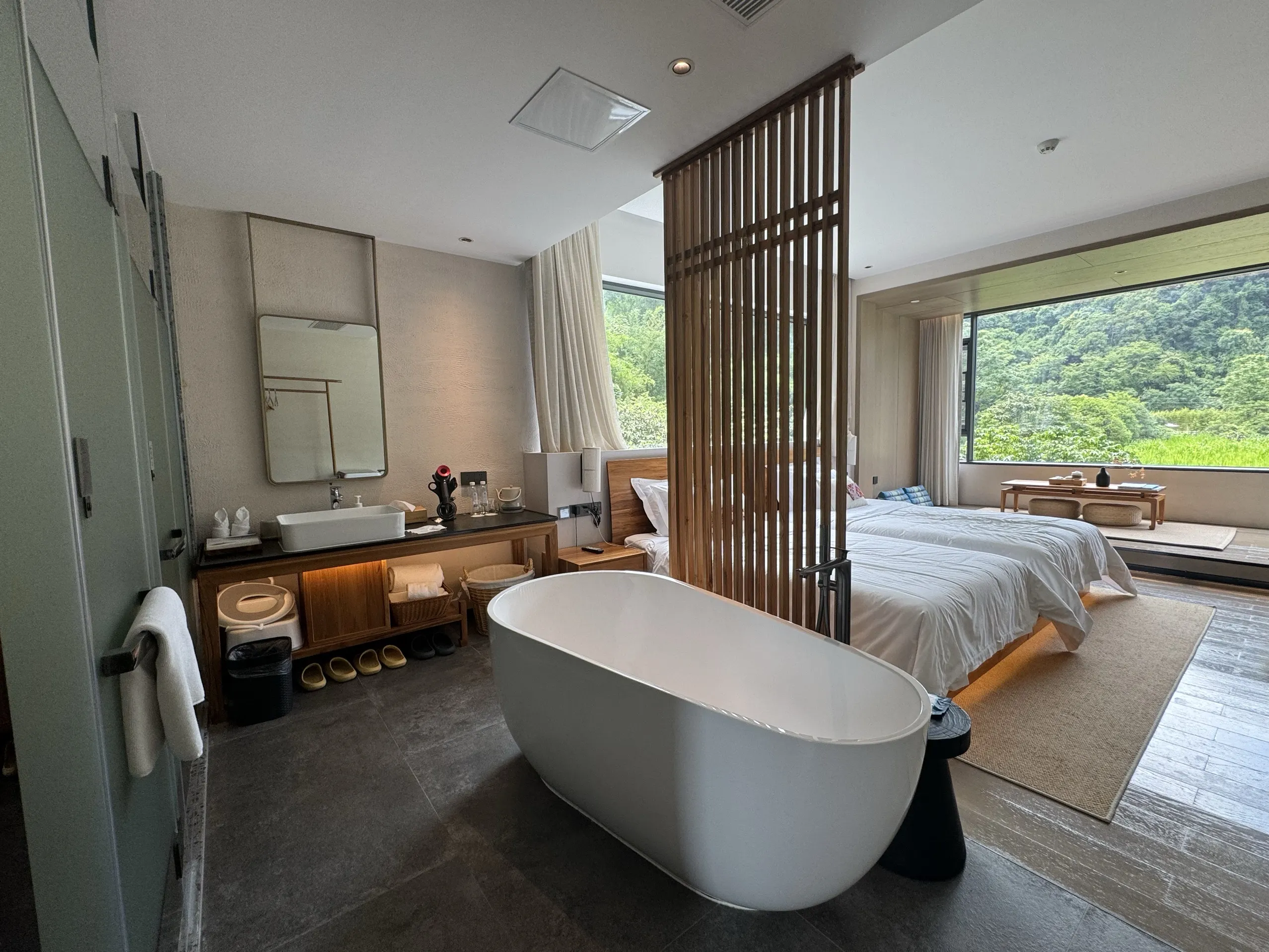 350 รูปภาพของSYYF Gallery Yard Hotel,Yangshuo(Shili Gallery Yulong ...