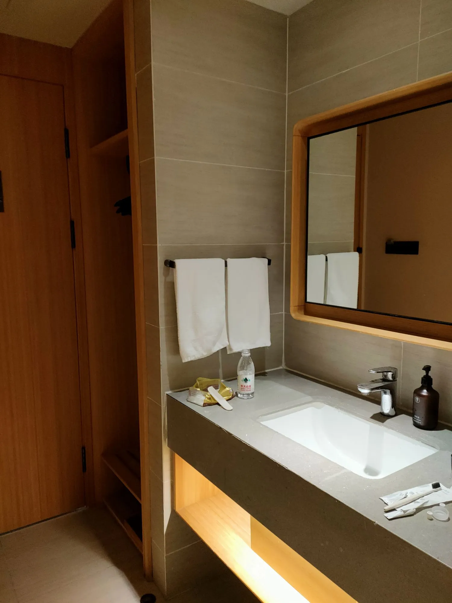 JI Hotel (Shanghai Hongmei South Road Subway Station) - Check 58 Photos ...