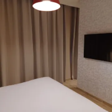 6 รีวิวของSaint J Hotel by Brassbellจากผู้เข้าพักจริง | Trip.com