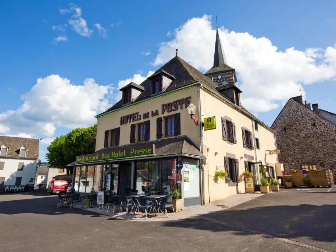 Hôtel Restaurant De La Poste Saint Sauves - Puy-de-Dome