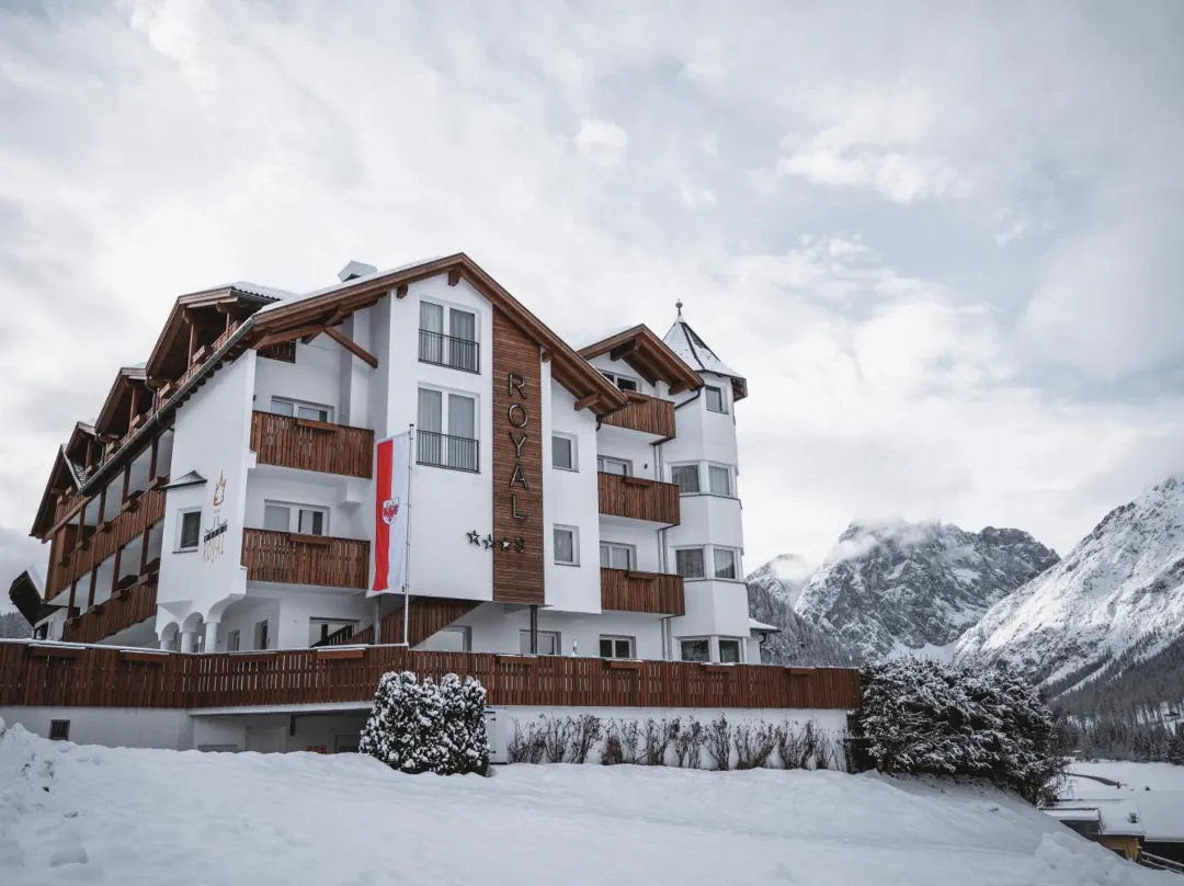 Hotel Royal Und Ferienhaus Annabel - Sexten