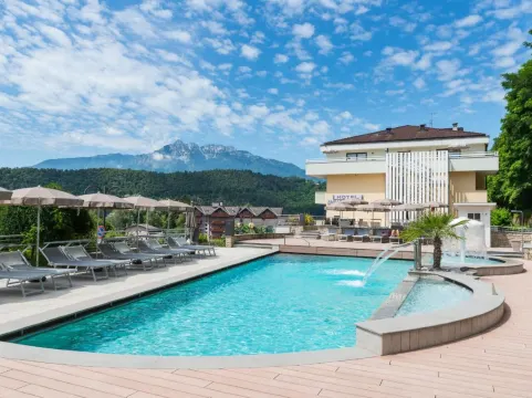 Hotel Ambassador - Levico Terme