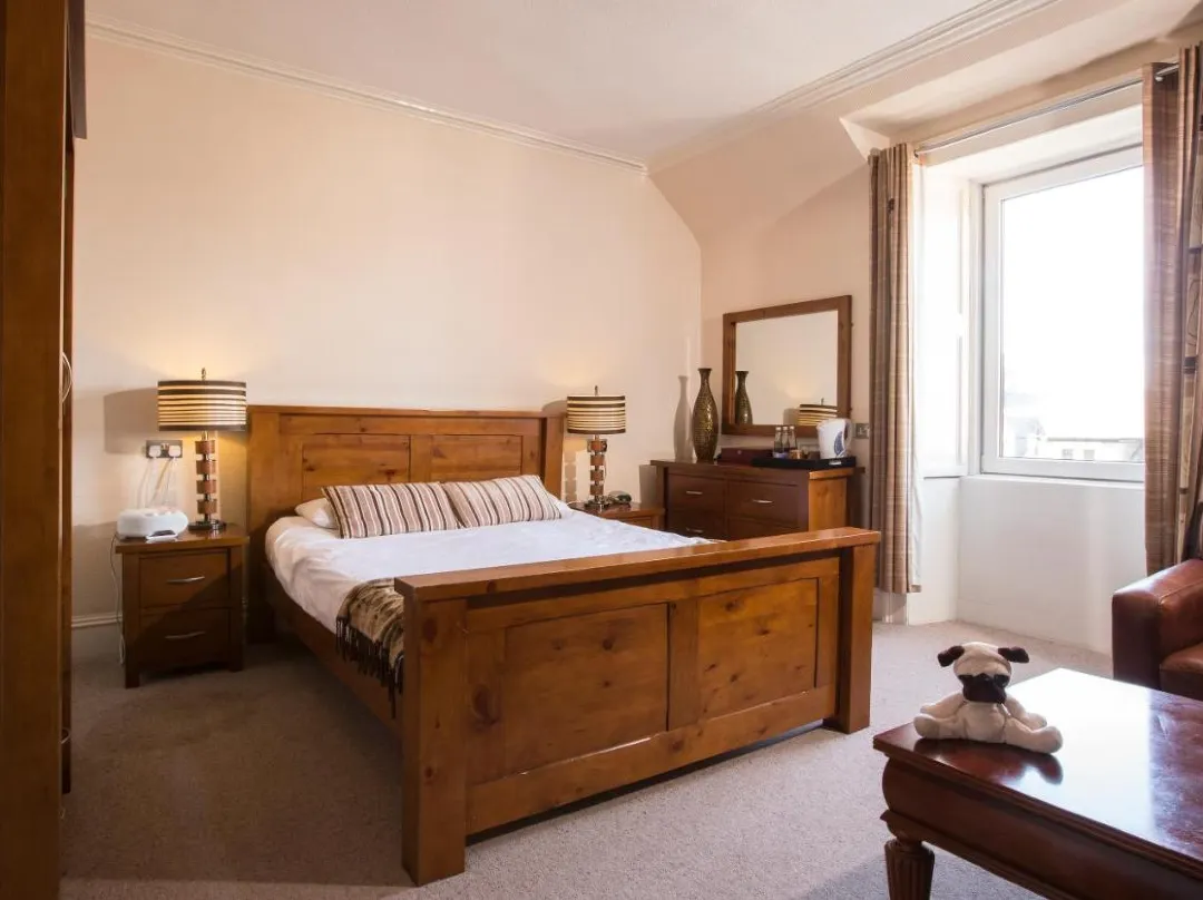 Redcliffe Hotel - Inverness