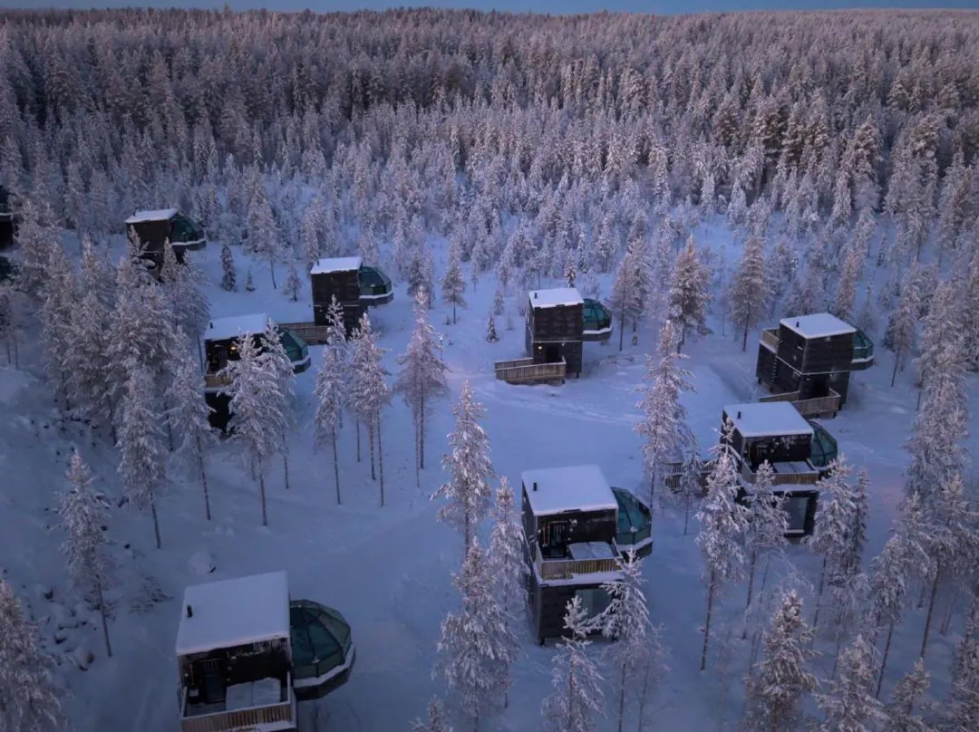 Skyview Igloo Resort - Rovaniemi