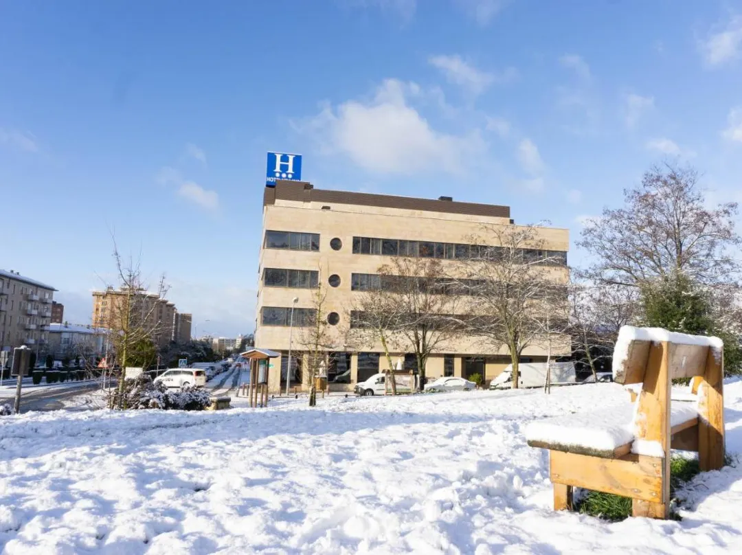 Hotel Villava Pamplona / Atarrabia Iruña Hotela - Pamplona, España