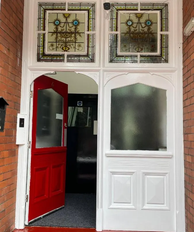 Isuites - Stoke-on-Trent