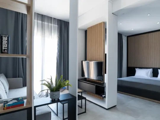 White 9 - Thessaloniki