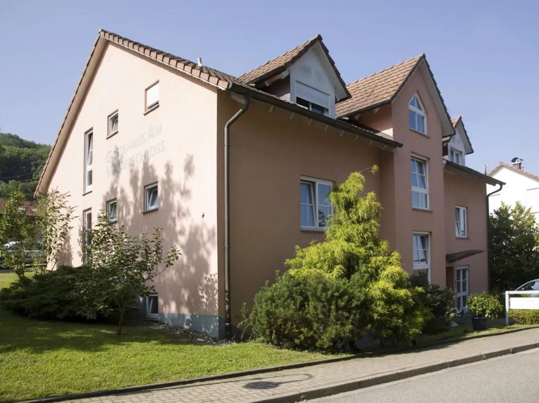 Gästehaus Am Wasserschloss & Restaurant Wasserschloss Inzlingen - Lörrach