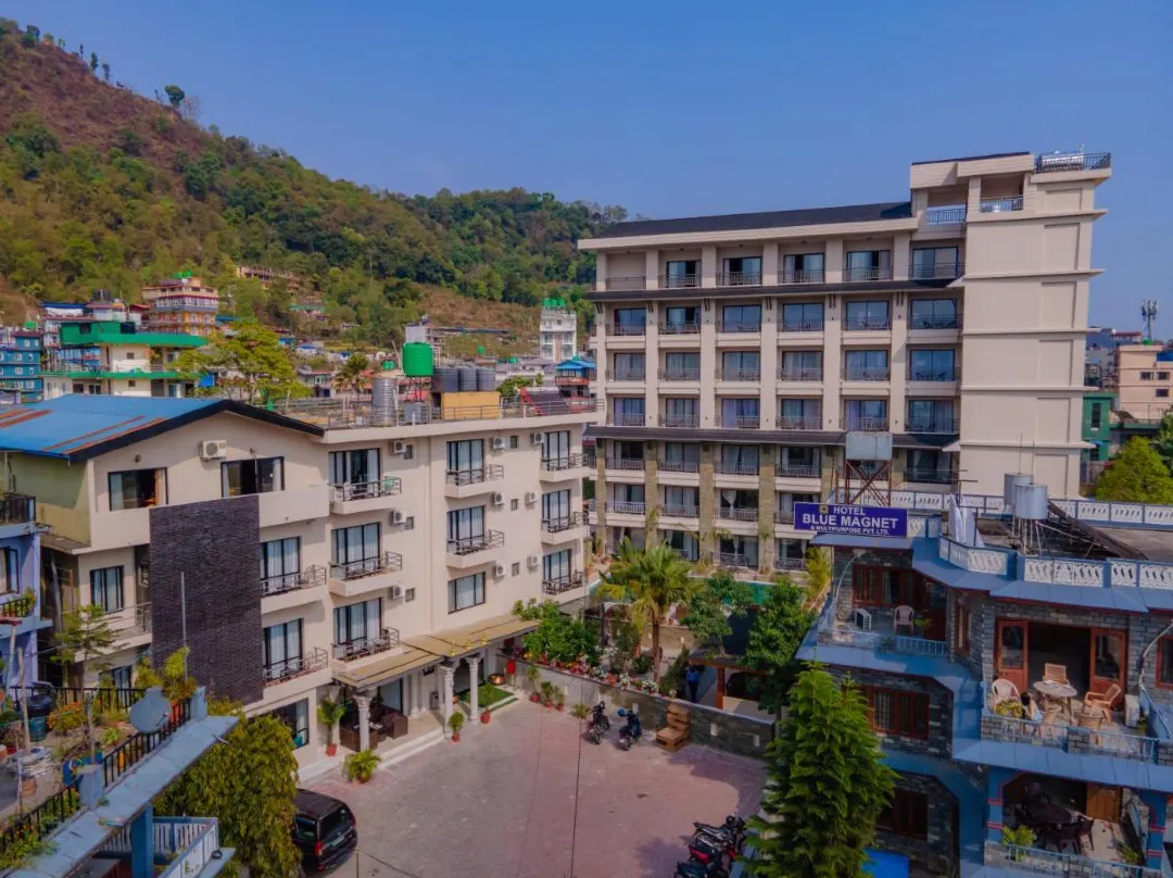 Hotel Pokhara Village & Spa - Pokhara