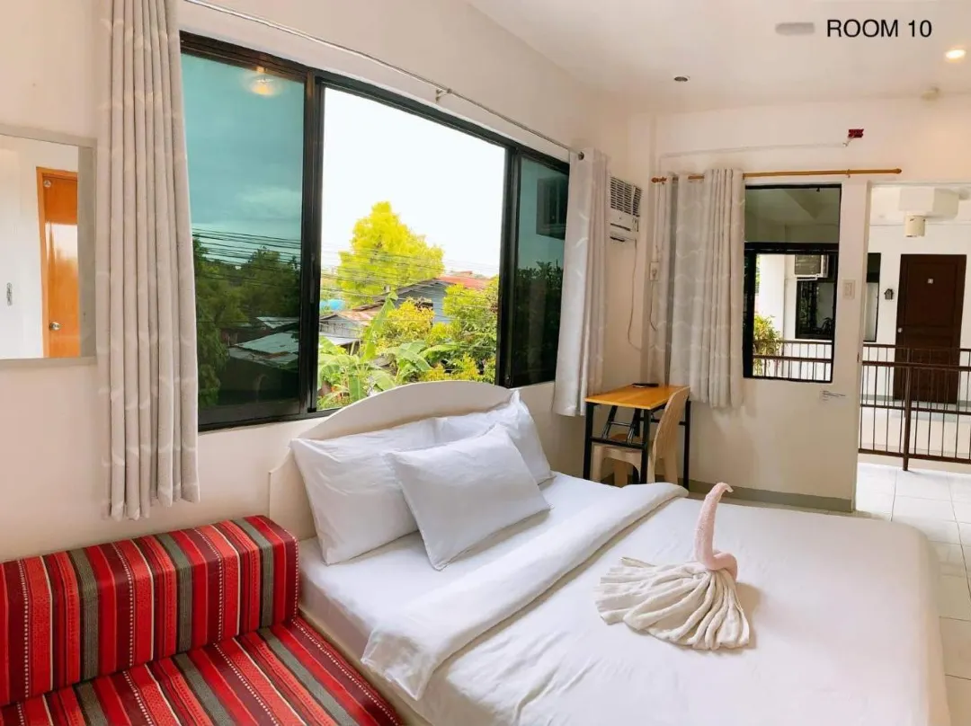 Luna Oslob Travellers Inn - Oslob