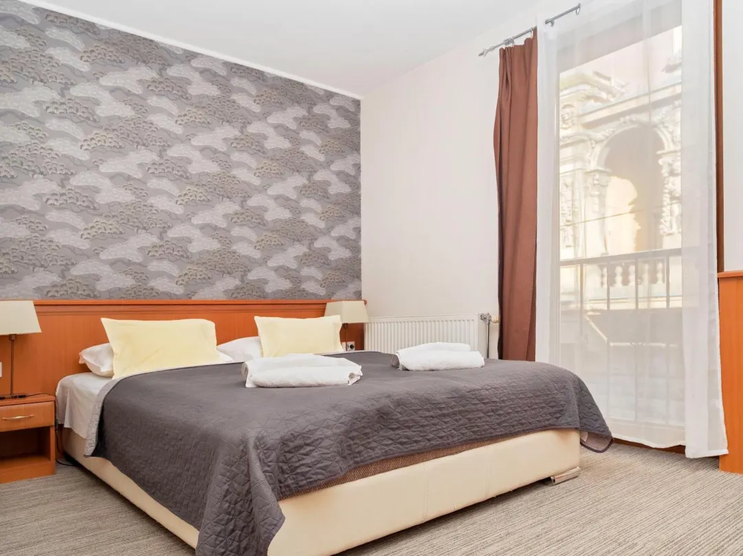 König Hotel - Pécs