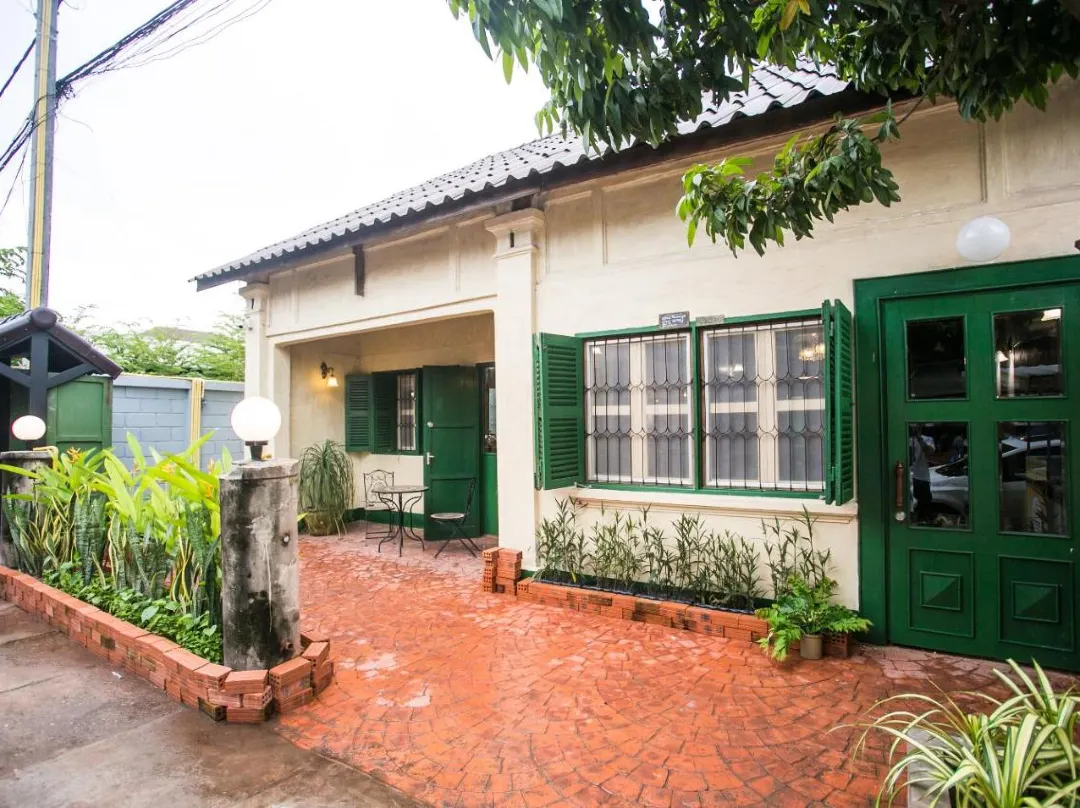 Barn1920s Hostel - Vientiane