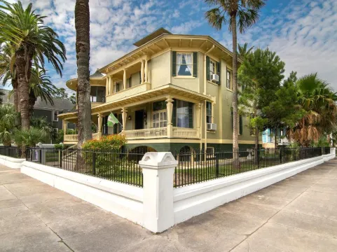 The Mansion On 17th, Formerly Schaefer Haus - Galveston, TX