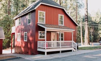 ลอง บาร์น ลอดจ์ - ราคาพิเศษ & ดีลสุดคุ้ม 2026 | Trip.com