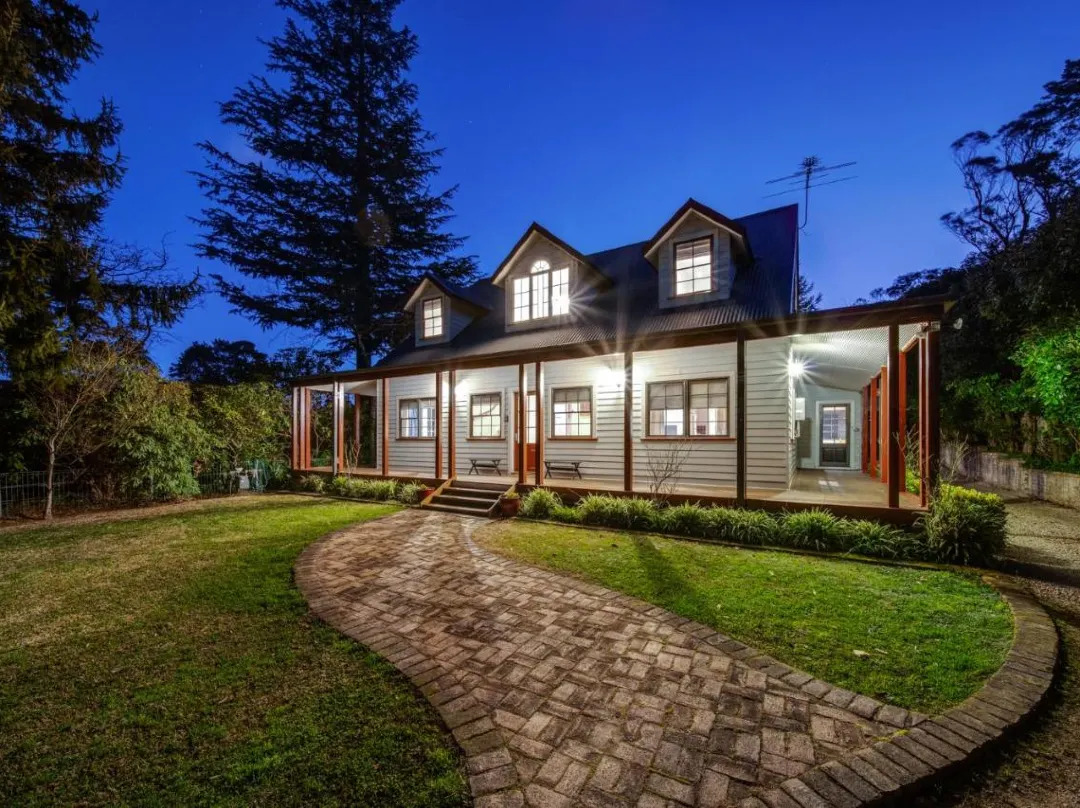 Whispering Pines Cottages - 藍山