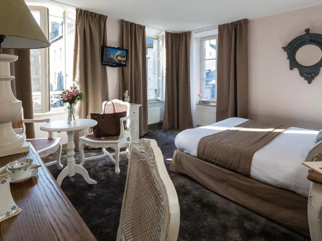 Logis Hôtel Arvor - Dinan