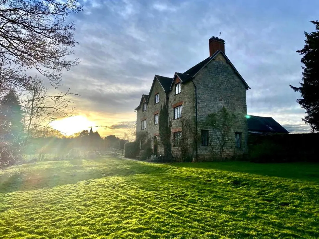 Abbey Farm Bed And Breakfast - Staffordshire