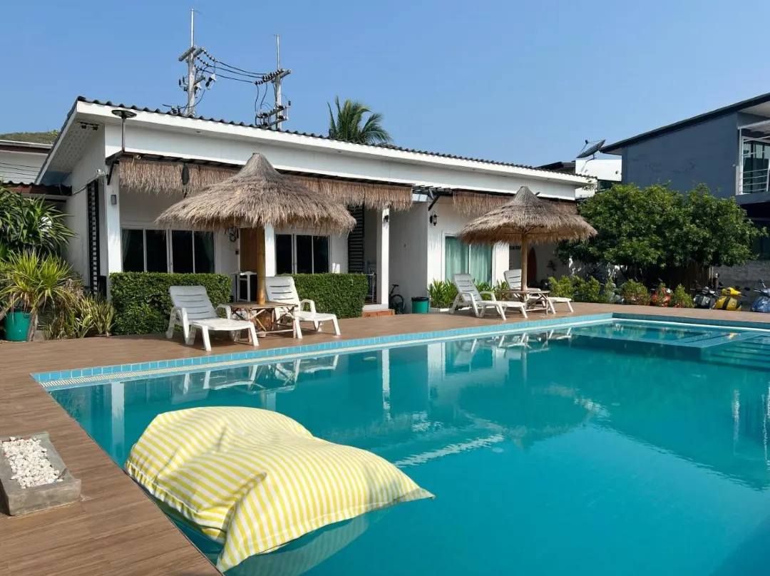 Baancaptainhook Pool Kohlarn - Jomtien