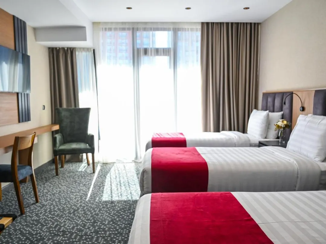 Landmark Hotel - 巴統